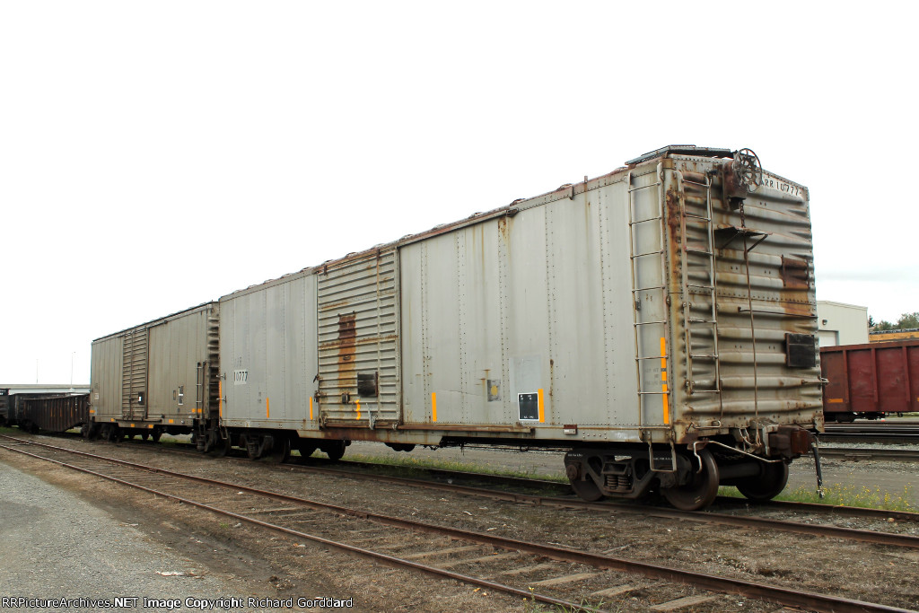 Two old ARR Box CArs