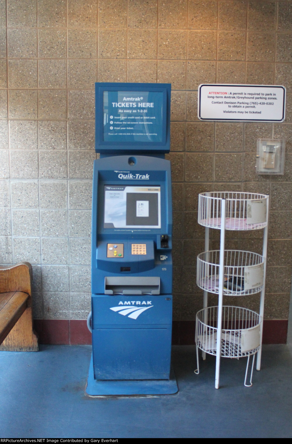 Amtrak Quik-TraK Ticket Machine