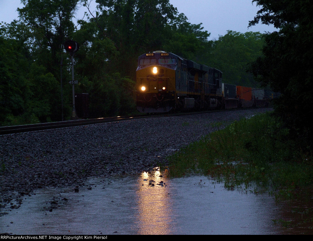 Drenched CSX 890 Q036-09