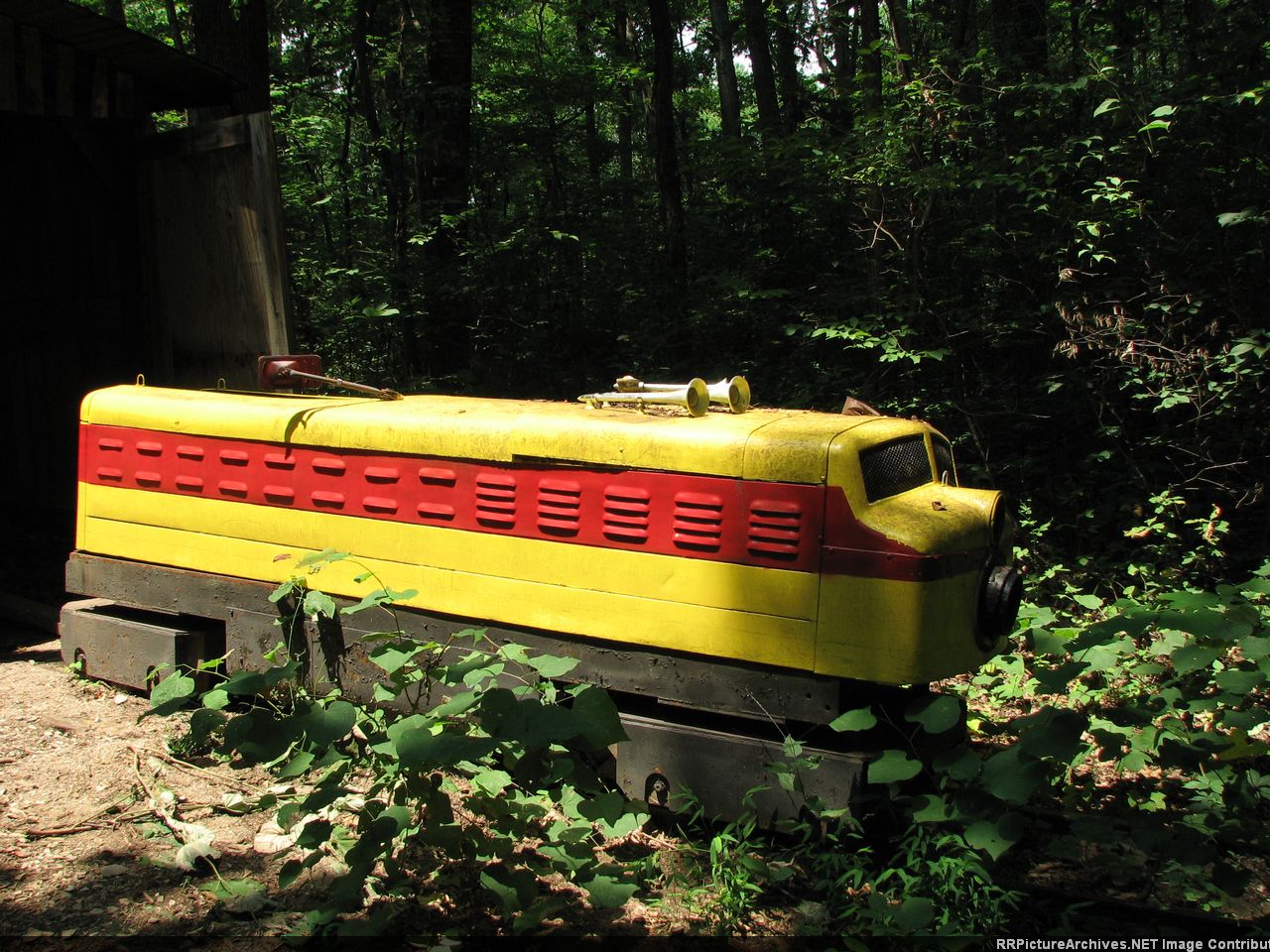 Abandoned miniature train at the Lost Sea