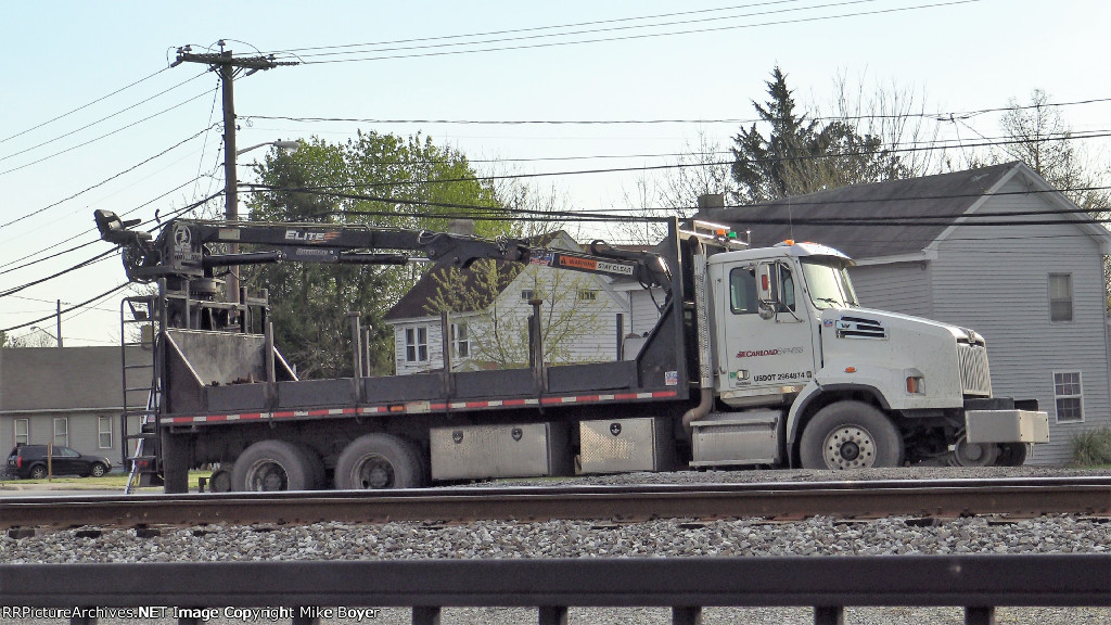 Carload Express Western Star Grapple Truck