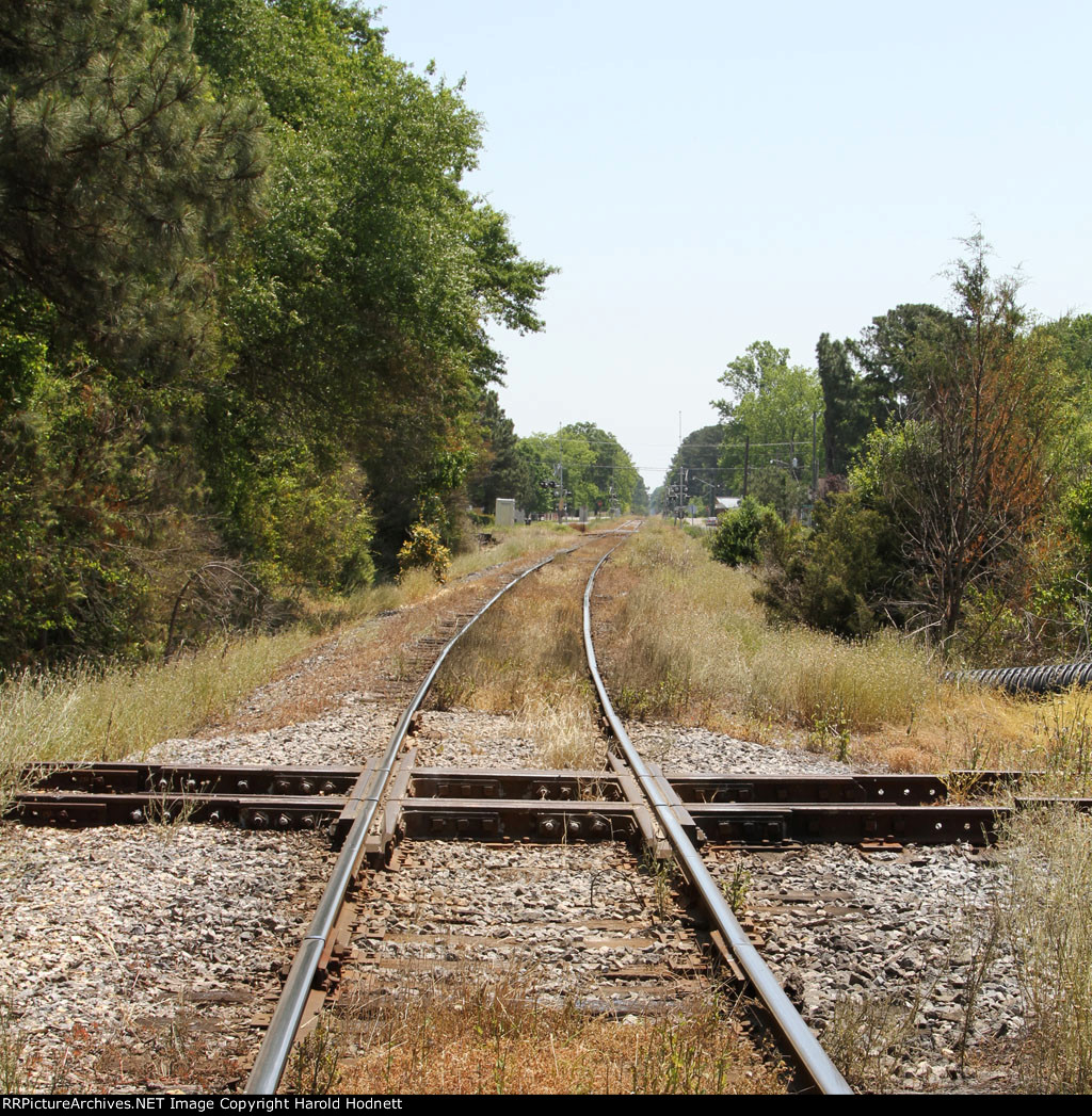 Crossing of NS (now CLNA) with former A&EC line