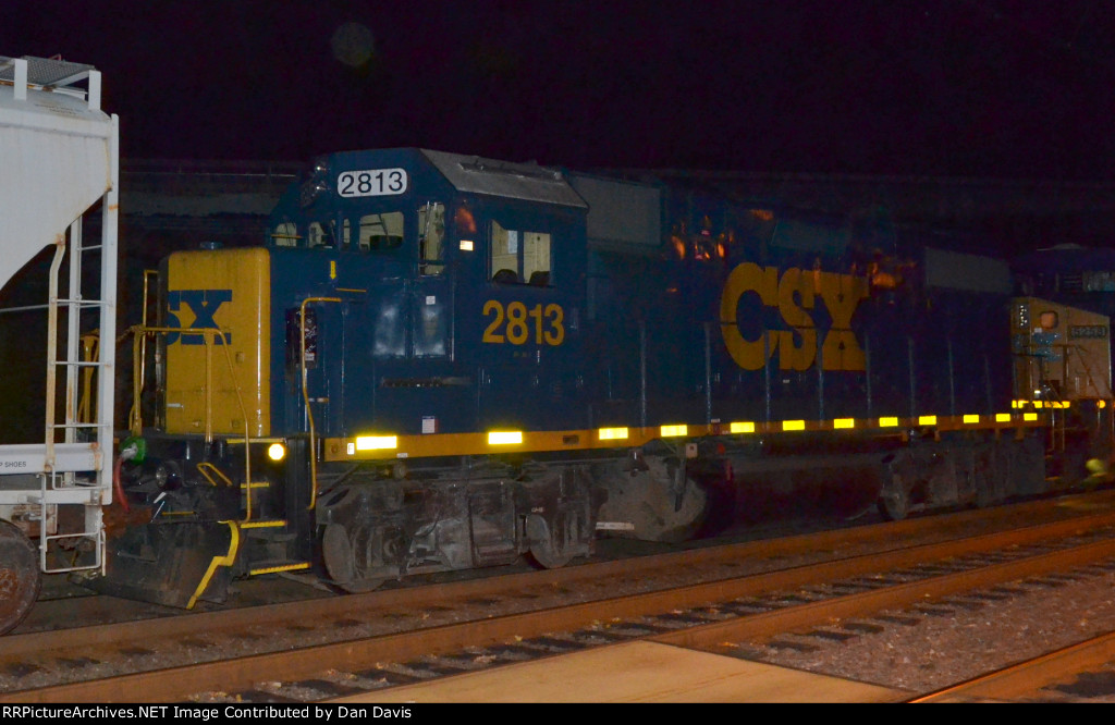 CSX GP38-2 2813 on Q439-06