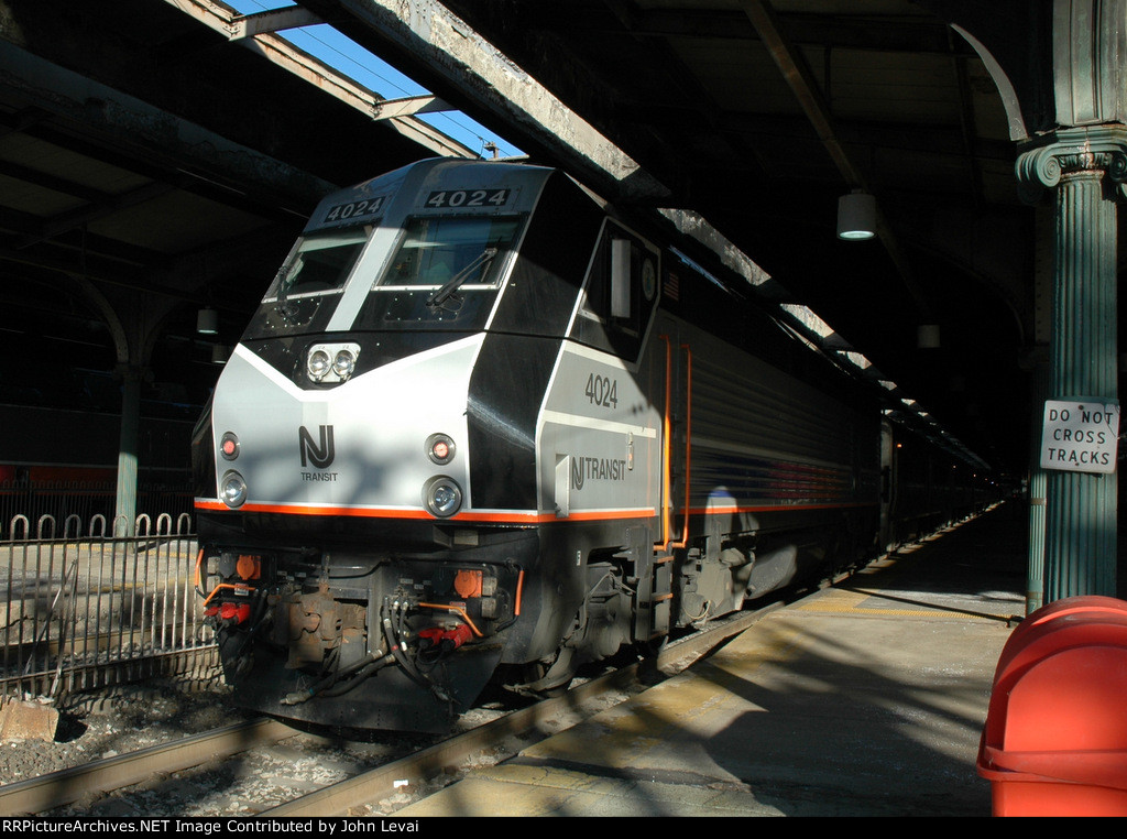 NJT PL42AC # 4024 at Hoboken Terminal