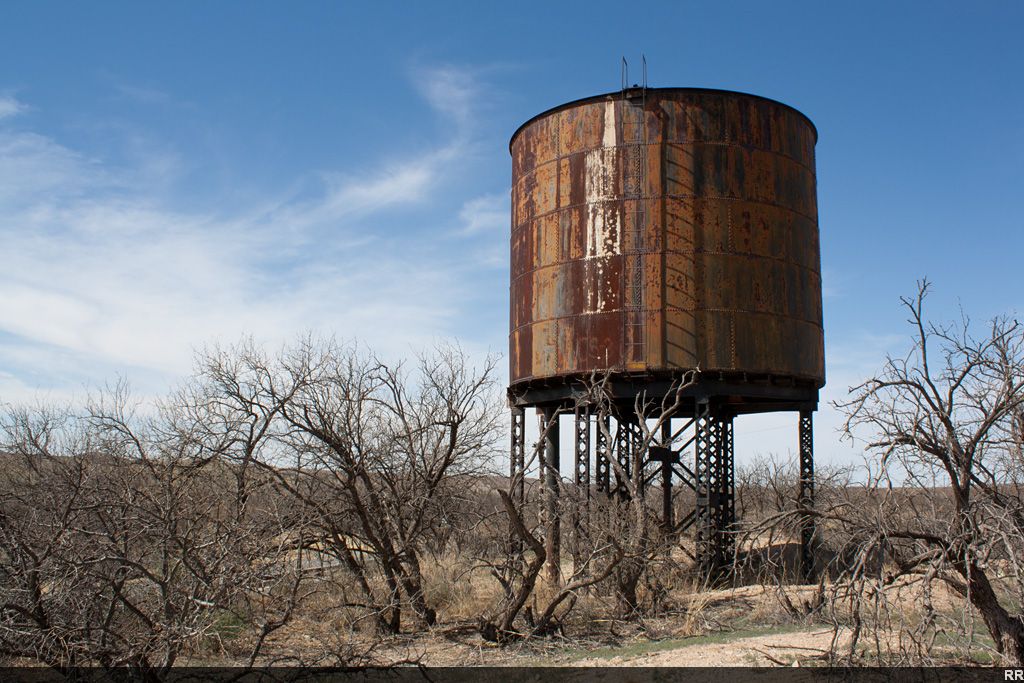 Pantano station water tank