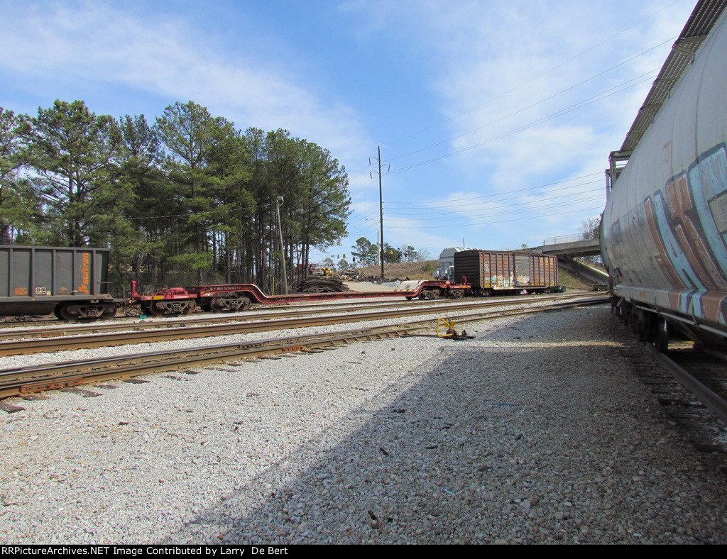 ALT 170201 and spacer cars