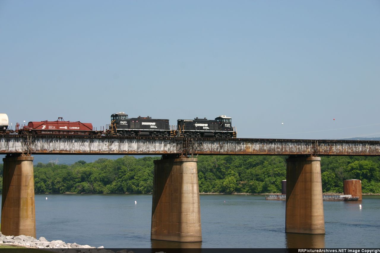 Untitled [www.rrpicturearchives.net]