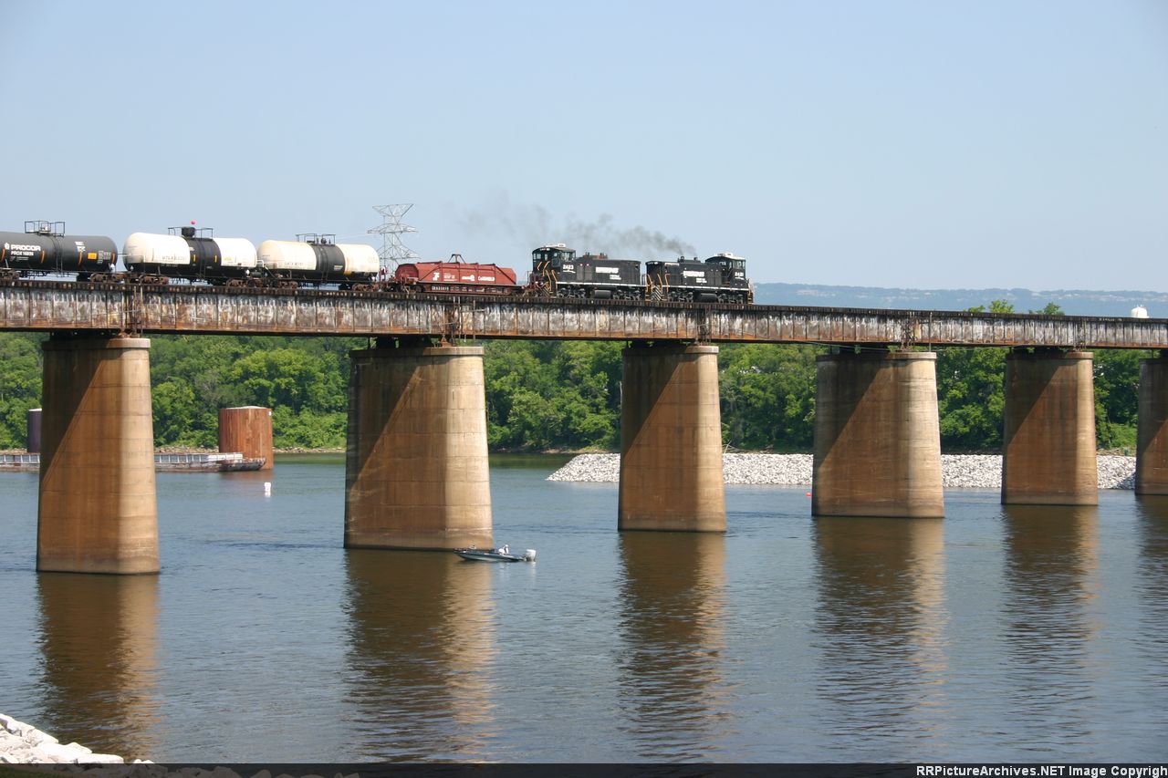 Untitled [www.rrpicturearchives.net]