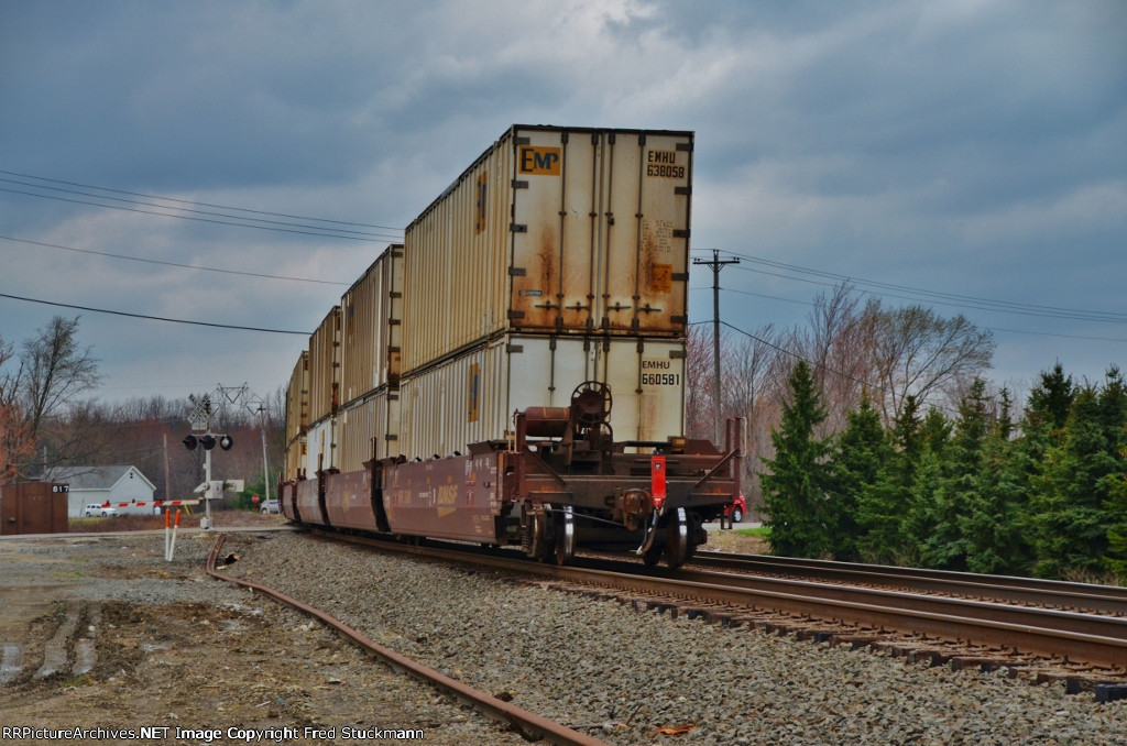 EMHU 638058