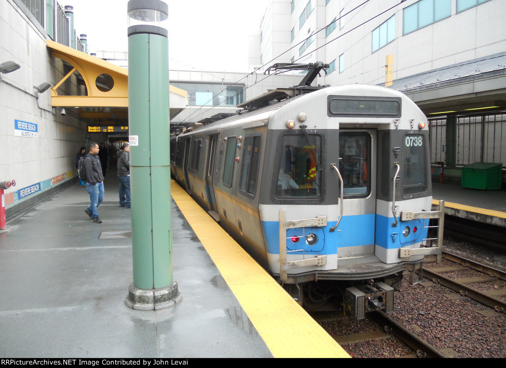 T Blue Line Train arriving into Revere Beach Station