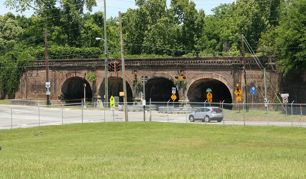 COFG viaduct leading to the passenger station, COFG shops and private ...