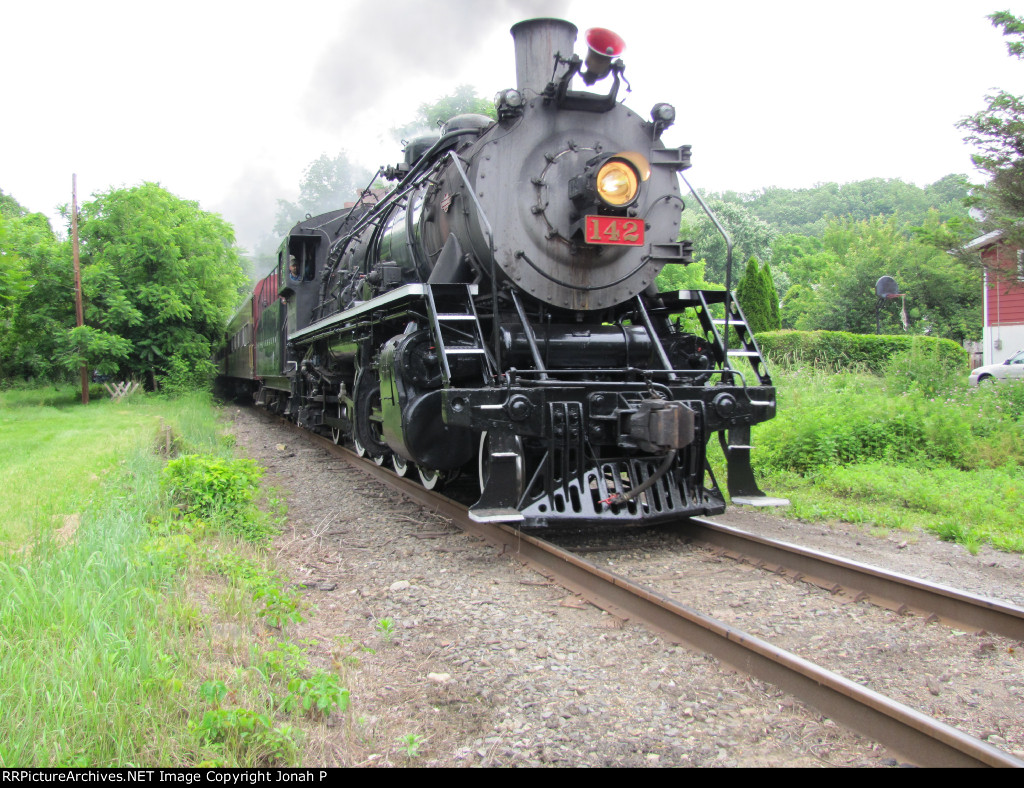 NYSW 142 Is Passing Crossing #1