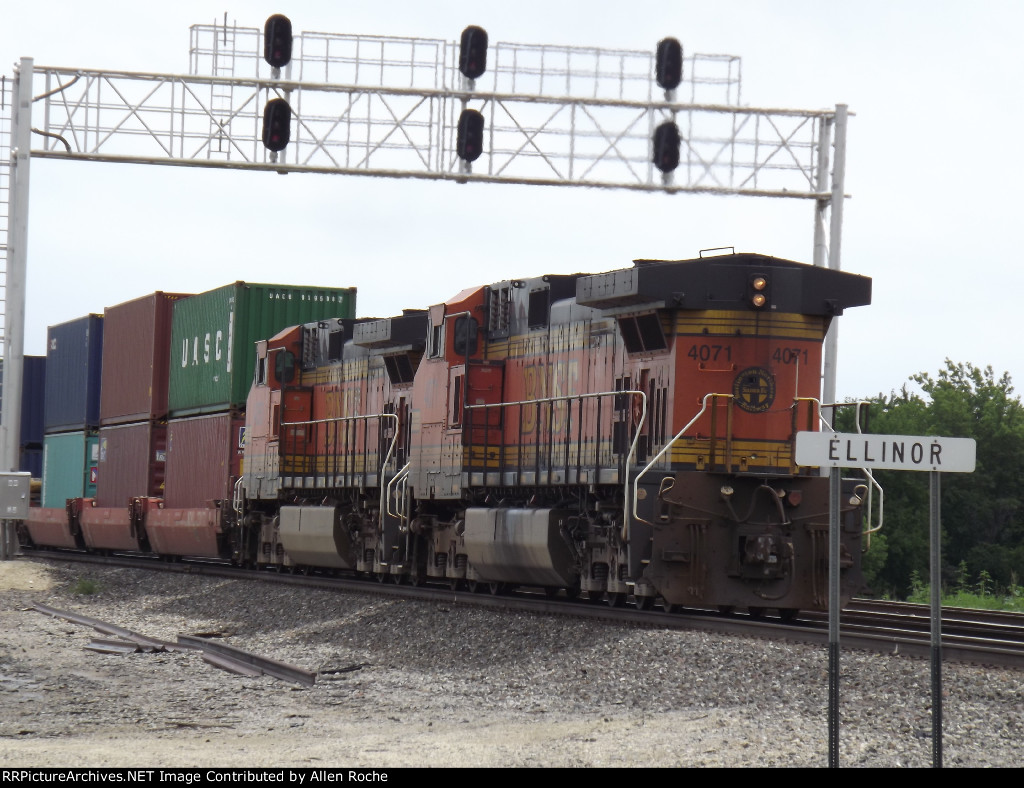 BNSF 4071