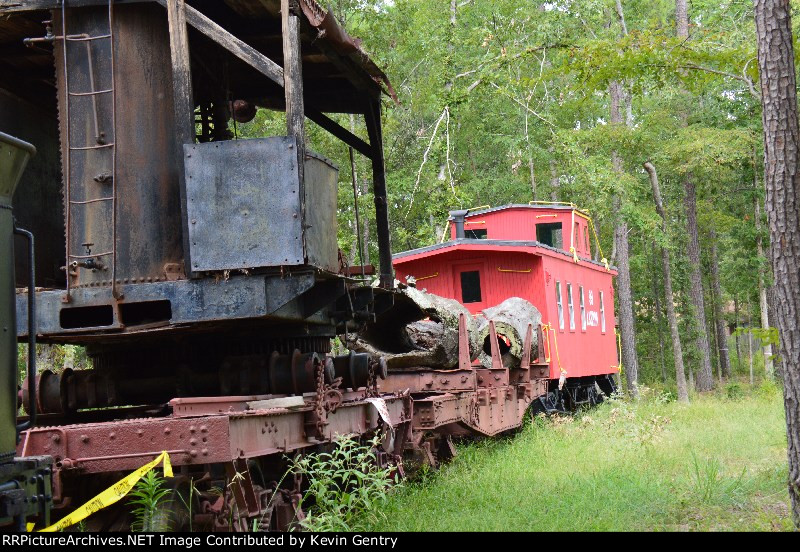 Log Loader & Caboose