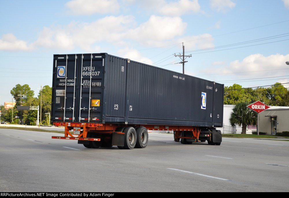 XFEU 668037 FEC Container