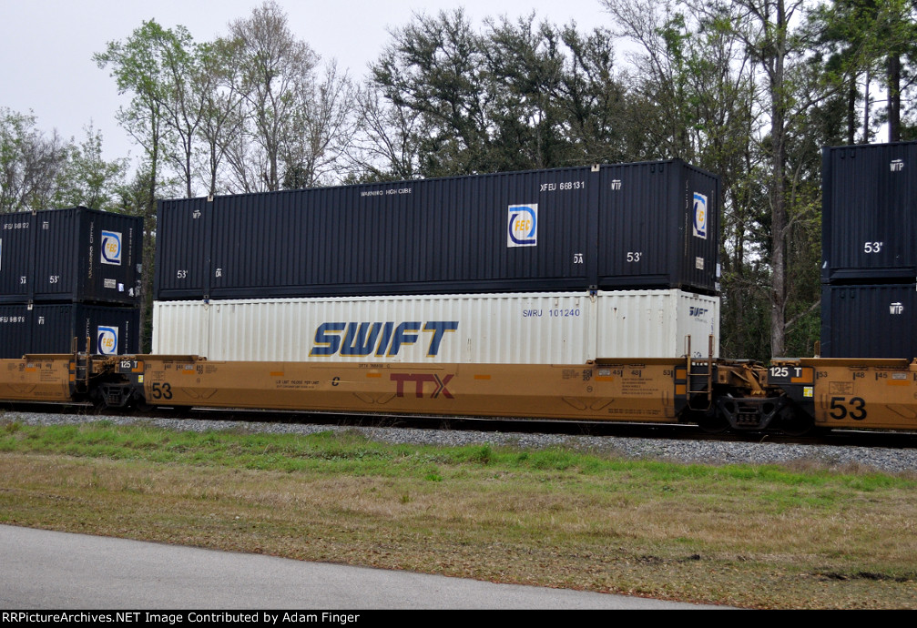 XFEU 668131 FEC Container