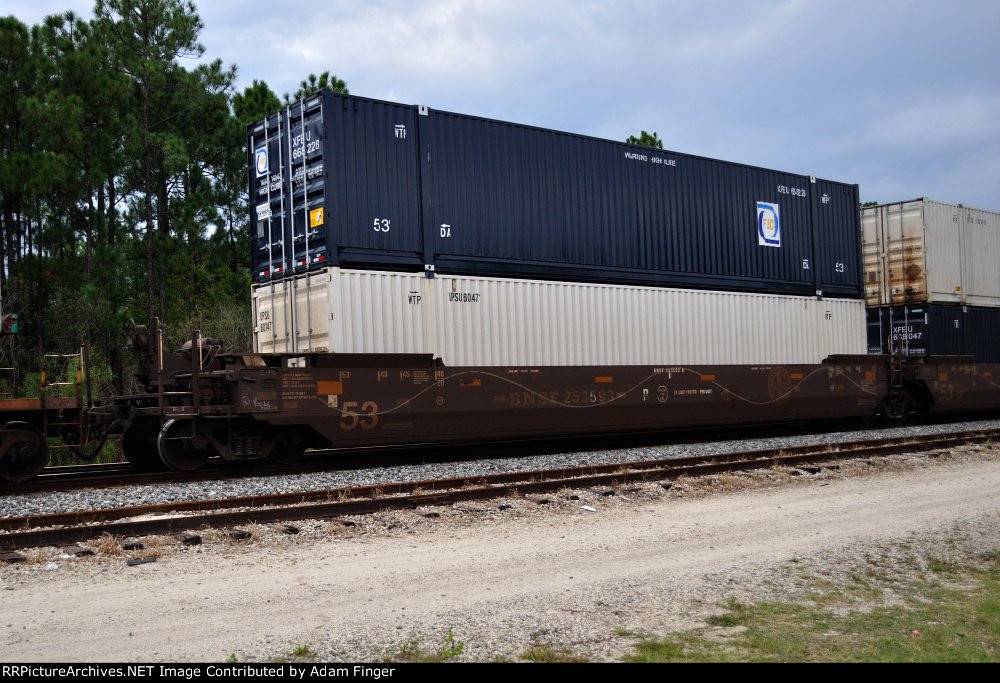 XFEU 668228 FEC Container