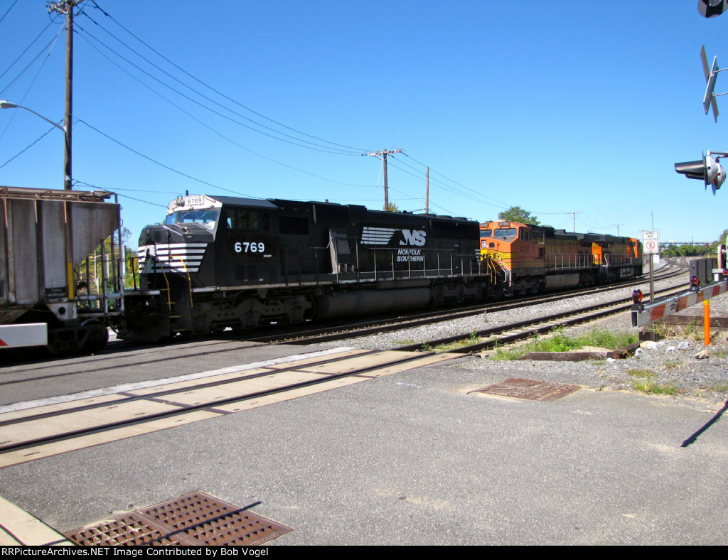 NS 6769; BNSF 4310 and 6276