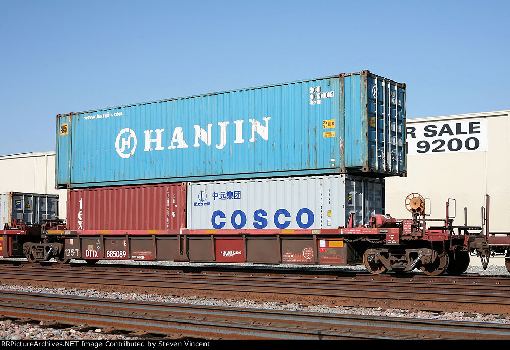 Trailer Train Thrall 40' well 5-pack patch job.