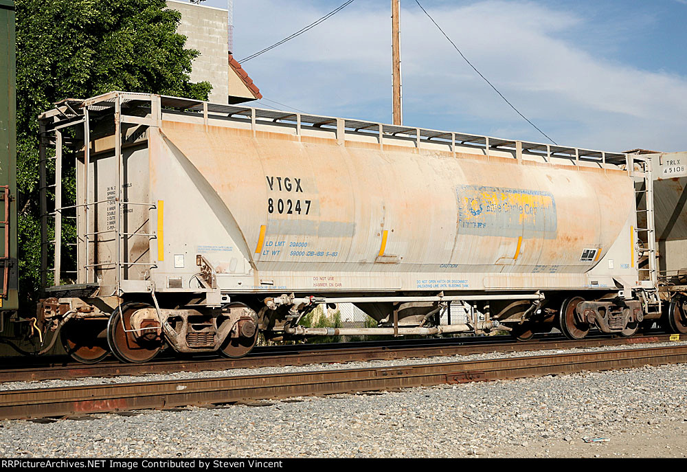 Ex PC, ex CR, ex Blue Circle Cement, now 3000 cu ft PD Covered hopper ...