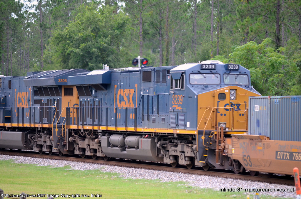 CSX 3239