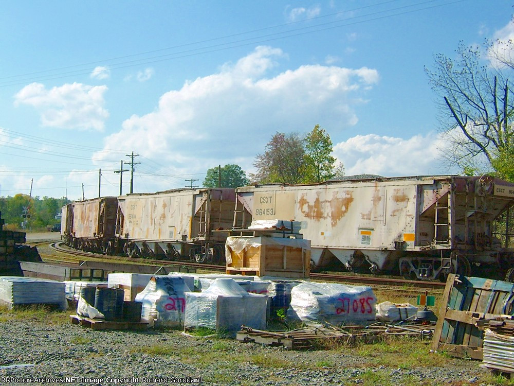 String of ex SCL hoppers used by CSX for ballast