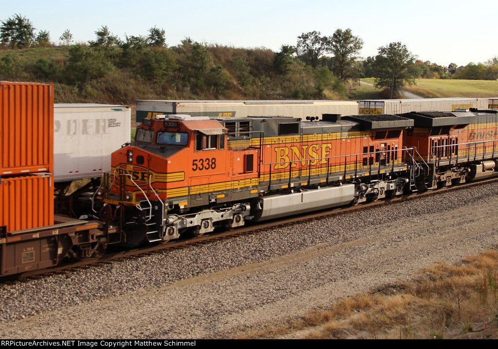 BNSF 5338