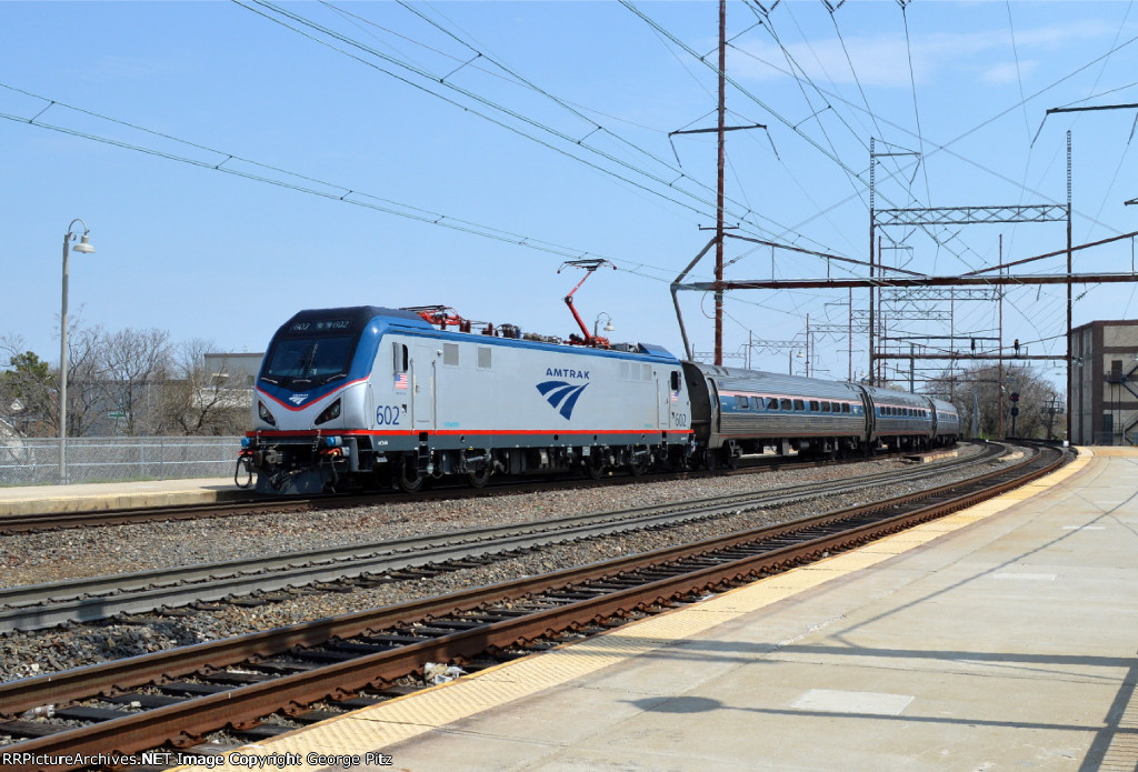 Amtrak train 125(22)