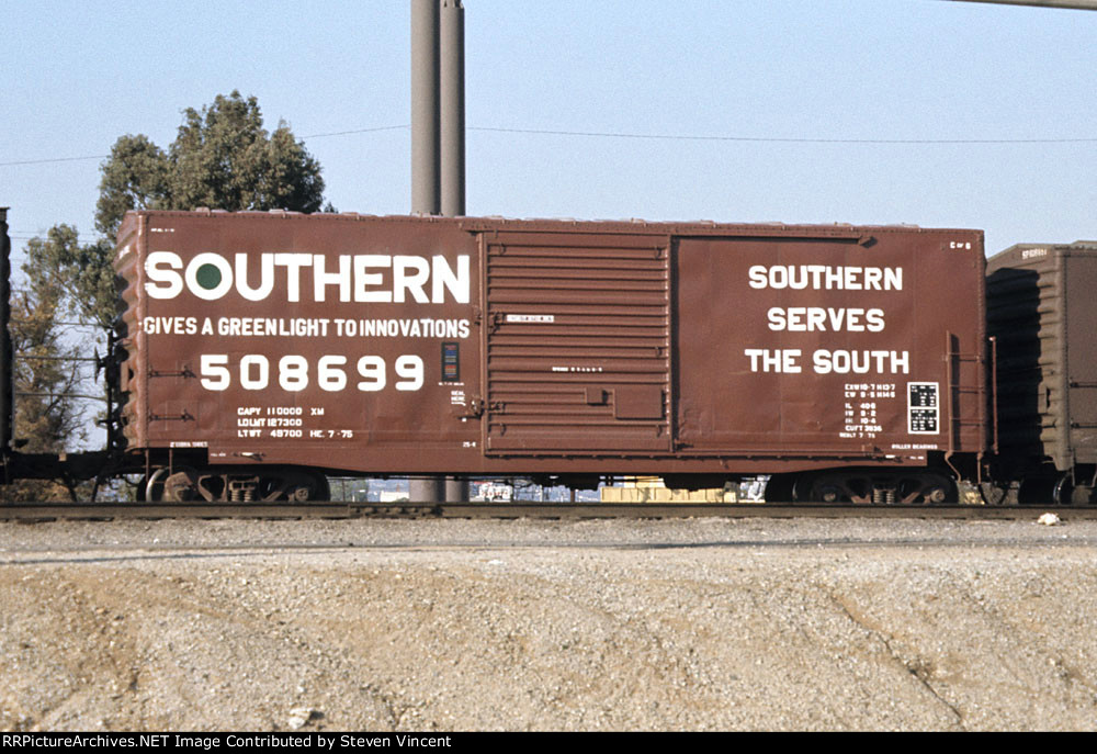 Ex CG box rebuilt with wide door SOU #508699