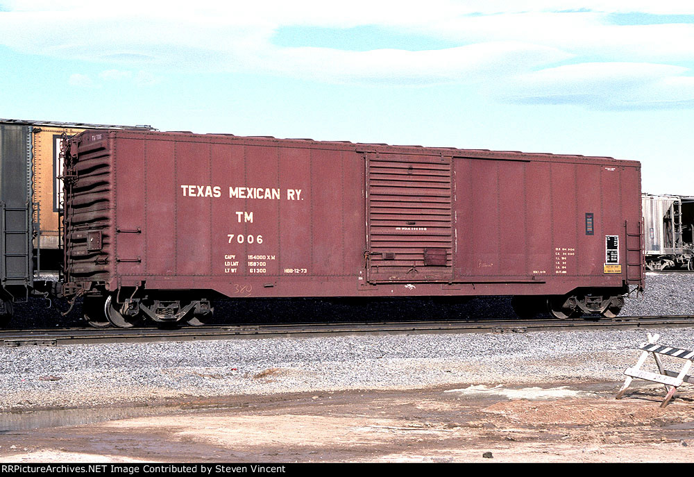Texas Mexican boxcar #7006.