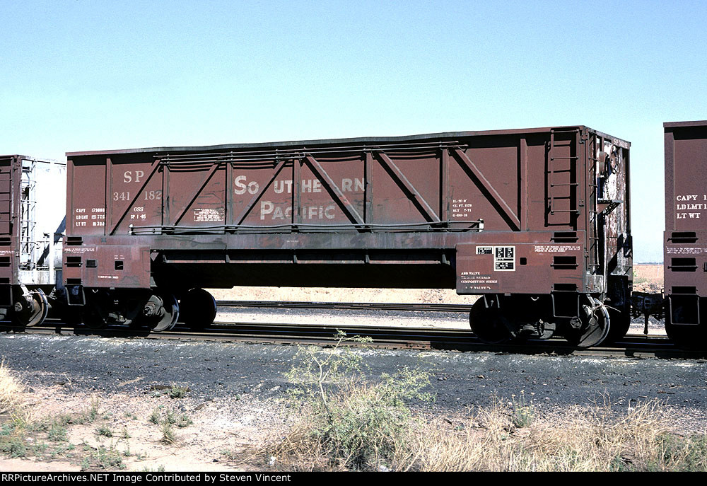 Southen Pacific Copper concentrate drop bottom (air-dump) gondola.
