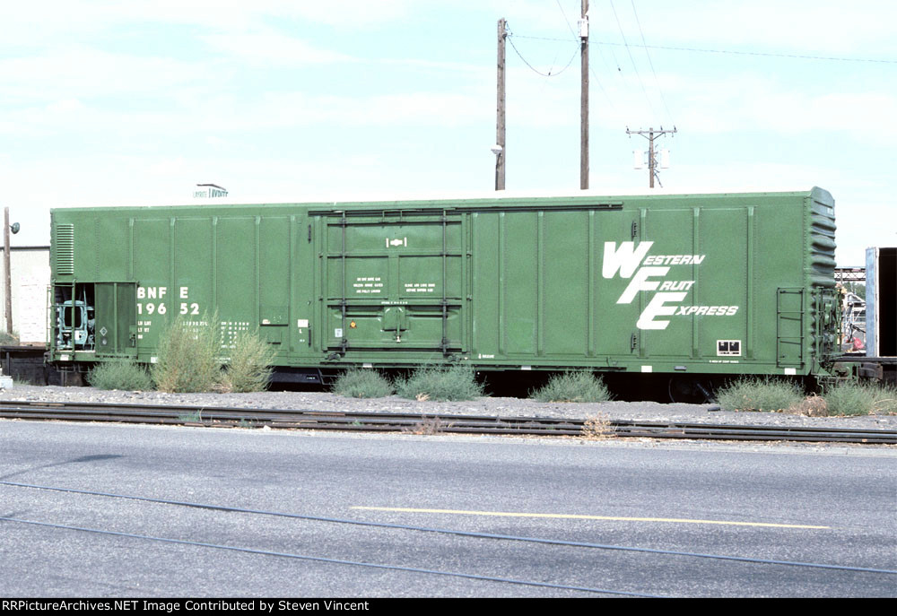 Western Fruit Express mechanical reefer BNFE #19652