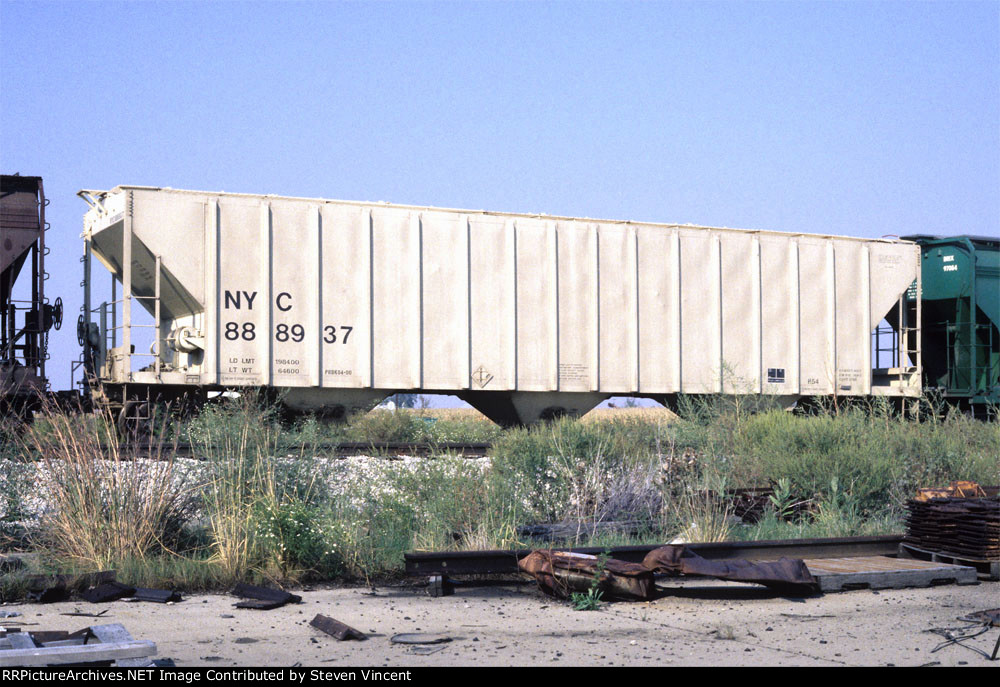 NYC (CSX) H54 ex PCB covered hopper #888937