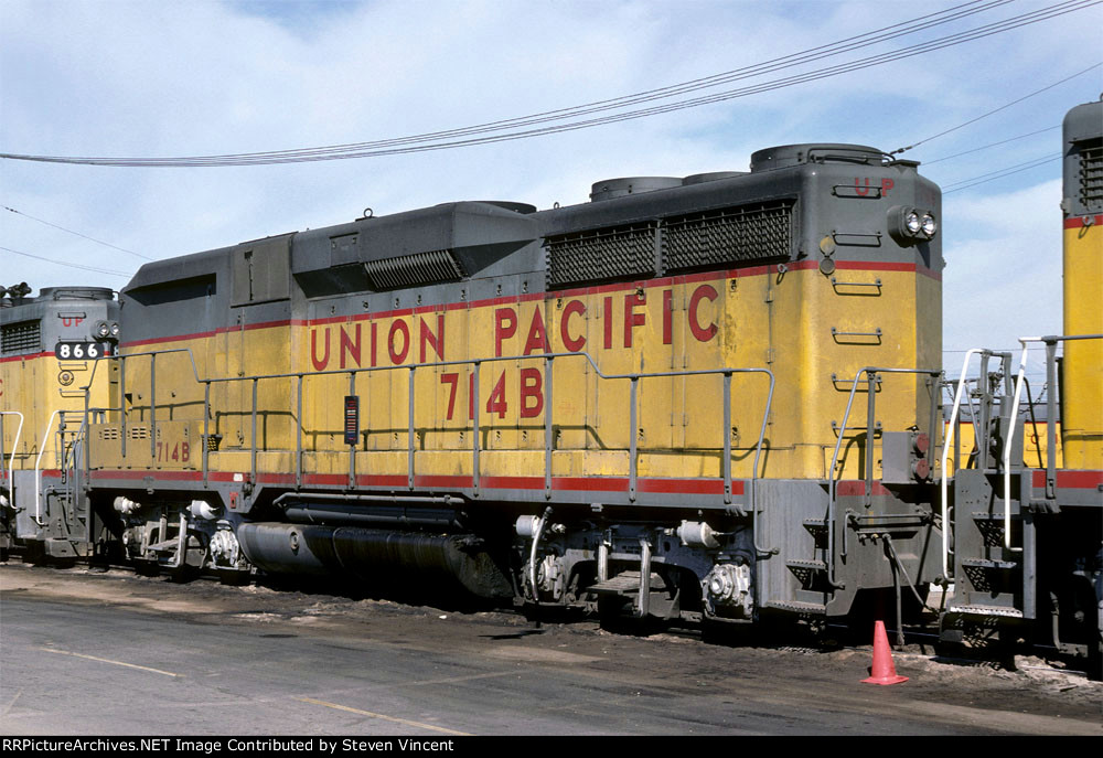 Union Pacific GP30B UP #714B