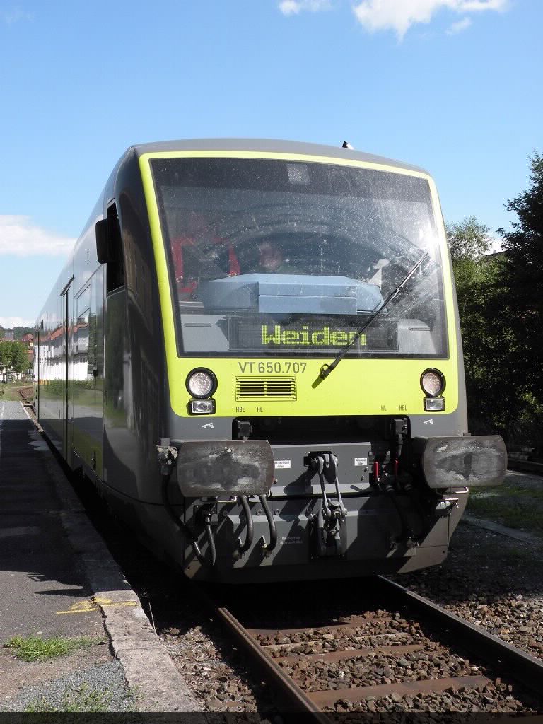 Class 650 one car DMU of private operator Aglis.