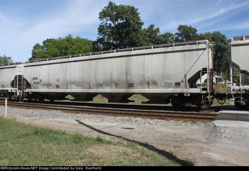 CRDX 15824 - Chicago Freight Car Leasing Co