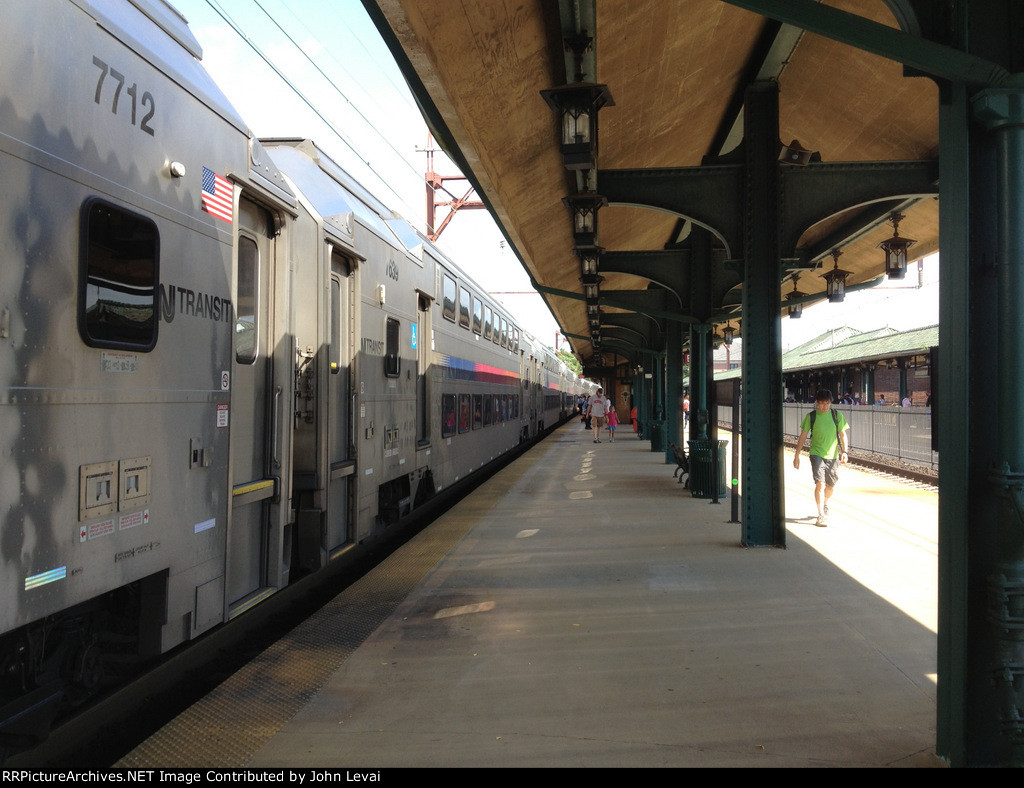 NJT Multilevel Set