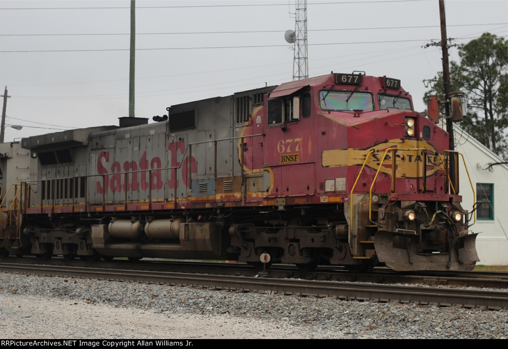 BNSF 677