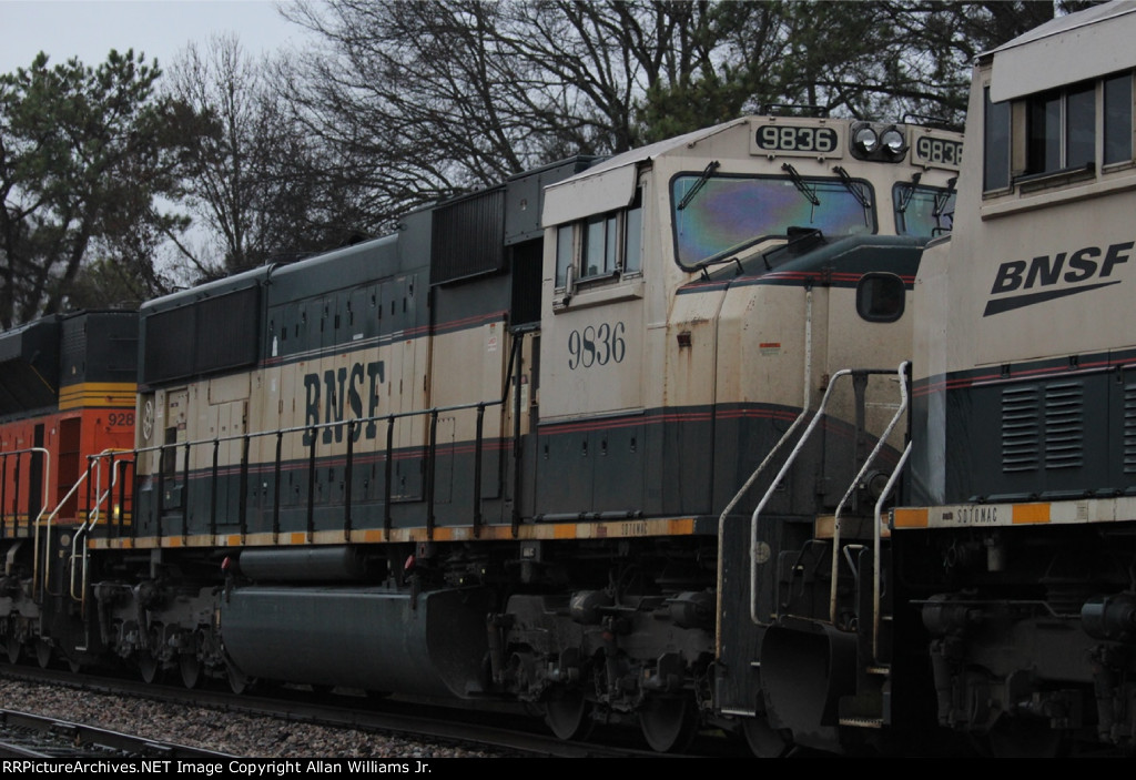 BNSF 9836