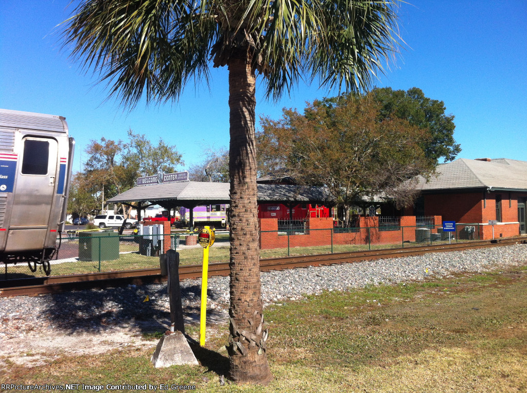 2013-12-19 Amtrak Silver Star through Plant City Florida Train Viewing ...