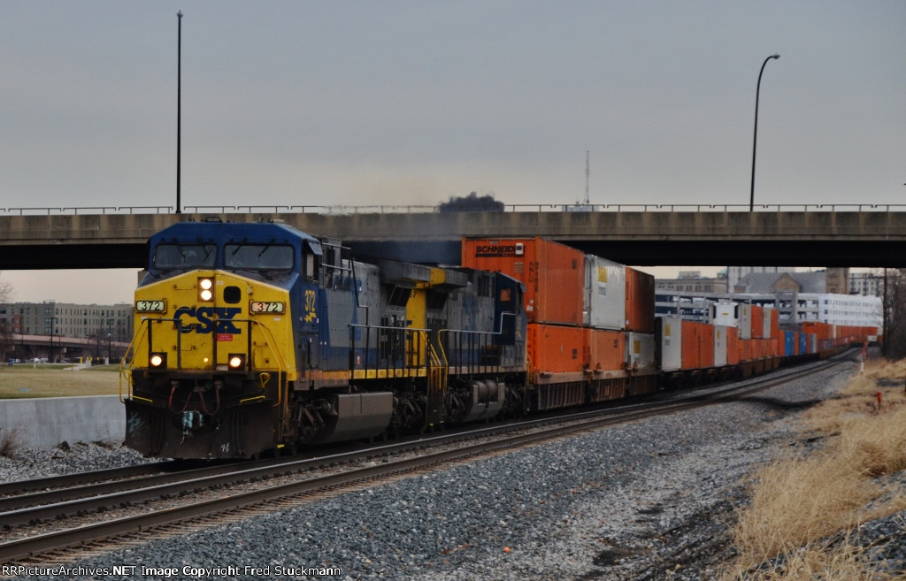 CSX 372