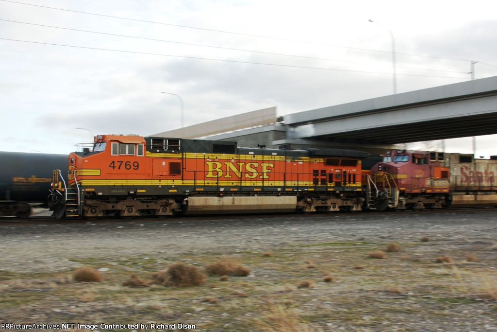 BNSF 4769