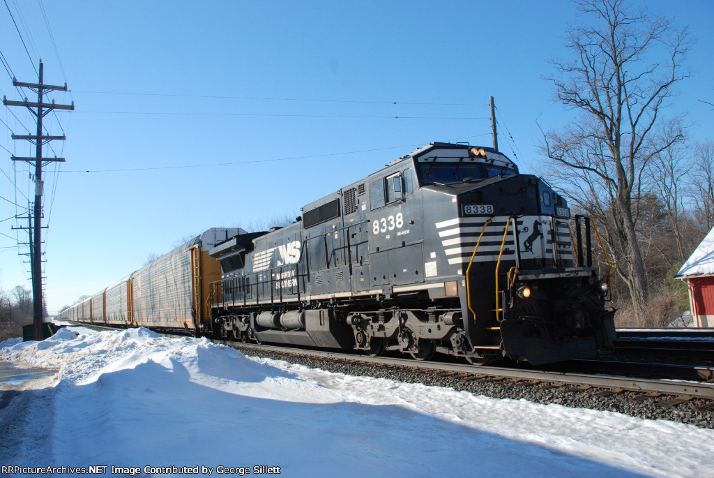NS 8338 powers autoracks east.