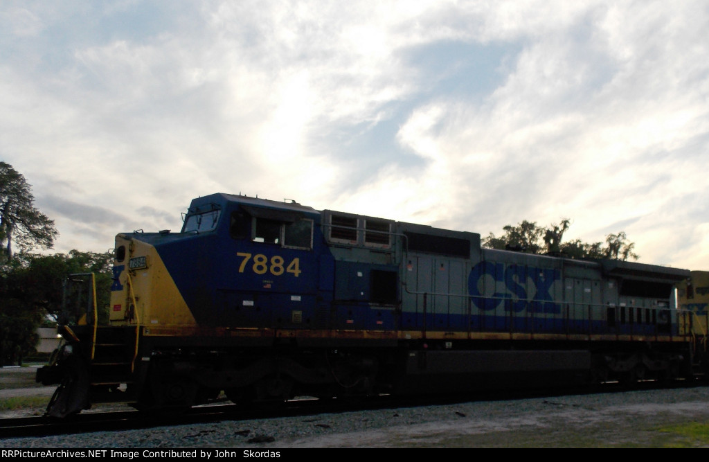 CSX 7884