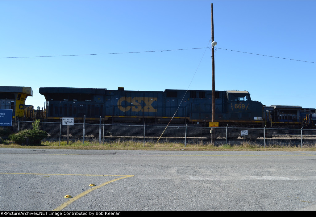 CSX 669