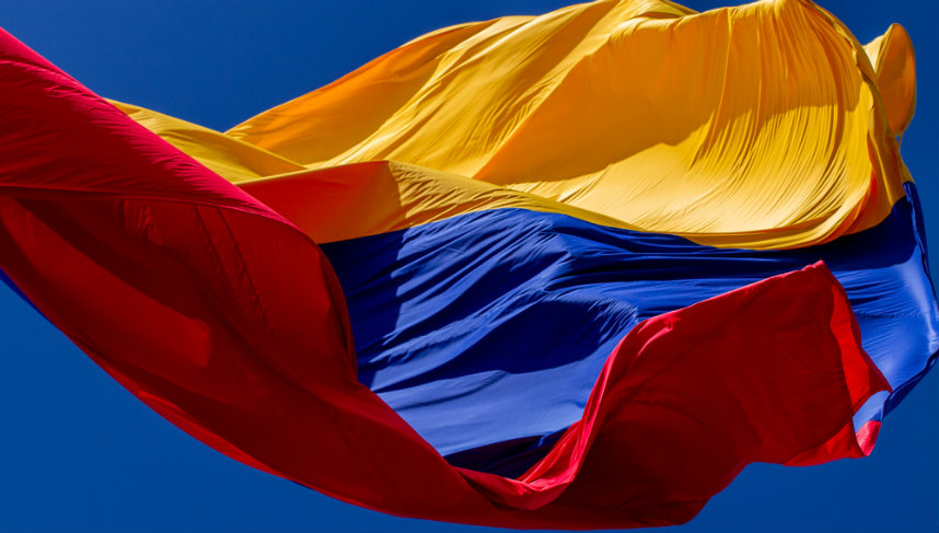 Las Joyas de la Corona: Con Joyas de la Independencia por la Radio ...