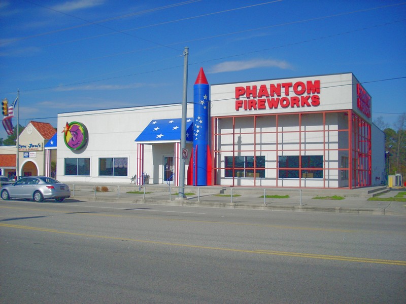 Phantom Fireworks : Locations : Phantom of Myrtle Beach