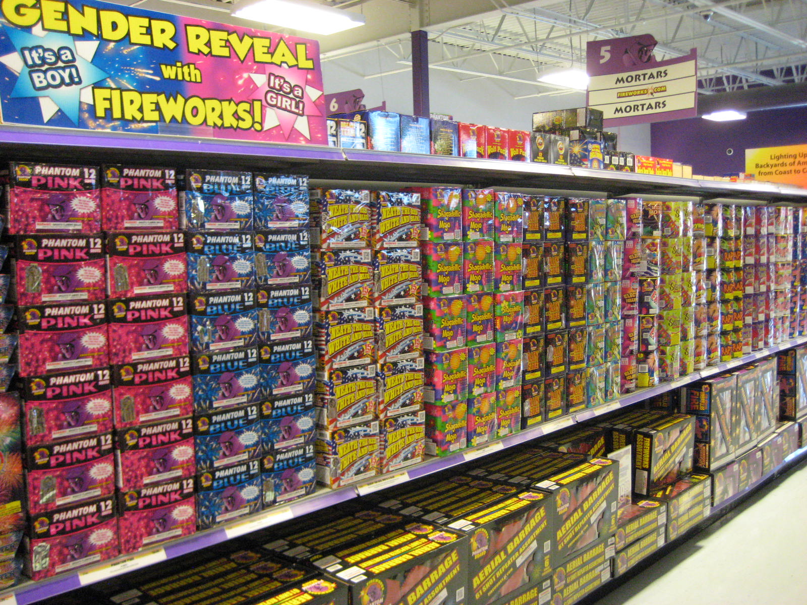 Phantom Fireworks : Locations : Phantom of Easton