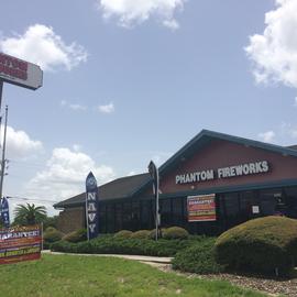 Phantom Fireworks : Locations : Phantom of Tampa