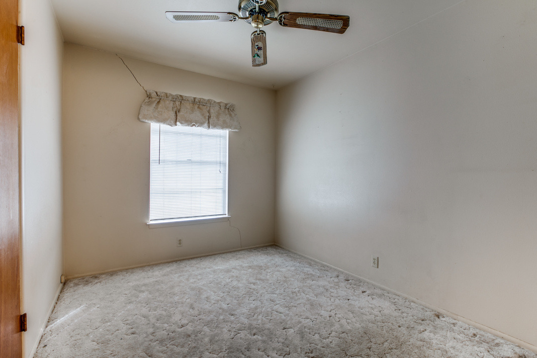 7823 Bronco Ln, San Antonio, TX 78227